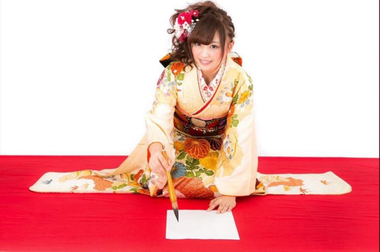 Tomoe-mon / 巴紋 | การพับกระดาษเป็นรูปร่างต่างๆ ประเทศญี่ปุ่น